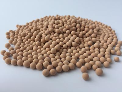 China 3 - 5mm 4A Molecular Sieve Desiccant Granular For Adsorption And Purification for sale