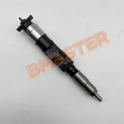 China 095000-6480 Re546776 Fuel Injector For Heavy Duty Diesel Engines for sale