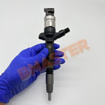 China 095000-7400 Model Diesel Fuel Injector Assembly With Steel Material And 6 Months Warranty For 1KD-FTV 2KD-FTV D-4D Engines for sale