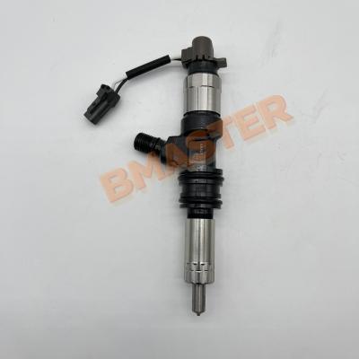 China Densoo Fuel Injector 095000-6860 ME304627 Compatible With Mitsubishi FH FK FM 6M60T Engine for sale