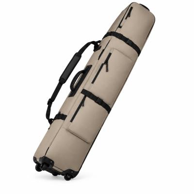 China Multi-Board Snowboard Bag – Padded Snowboard Travel Case with Compression Straps, Shoulder Strap & Multiple Storage Compartments for sale
