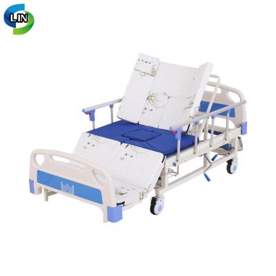 China Manual Nursing Bed with Backrest and Footrest Adjustment and Side Tilting for Home Care for sale