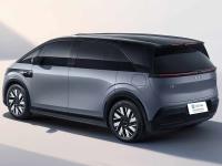 China MIX ZEEKR Electric Car EV Vehicle 5 Seater MPV 702km for sale