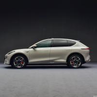 China Experience the Power and Efficiency of Our 200 Mph Top Speed Electric Car with Advanced Driver Assistance Features for sale