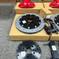 China For Chevrolet Corvette C8 OEM 85105574 Custom EPB 4Pot Brake Caliper Kit with Ceramic Brake Rotors for sale