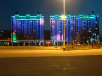 China Transparent LED Grille Mesh Screen 160° Full Colour Flexible Waterproof RGB 50mm DMX512 for sale