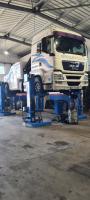 China Mechanial screw-up wired Mobile combined  4 Post Heavy Duty Truck Lifts  Bus Lift 20T 30T 45T for sale