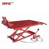 China 1000 Lbs Hydraulic Motorcycle Scissor Jack Stand Air Powered 840mm for sale