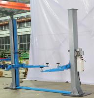 China Manual 2 Post Vehicle Lift Two Post Hoist Floorplate AA4C 4.0T for sale