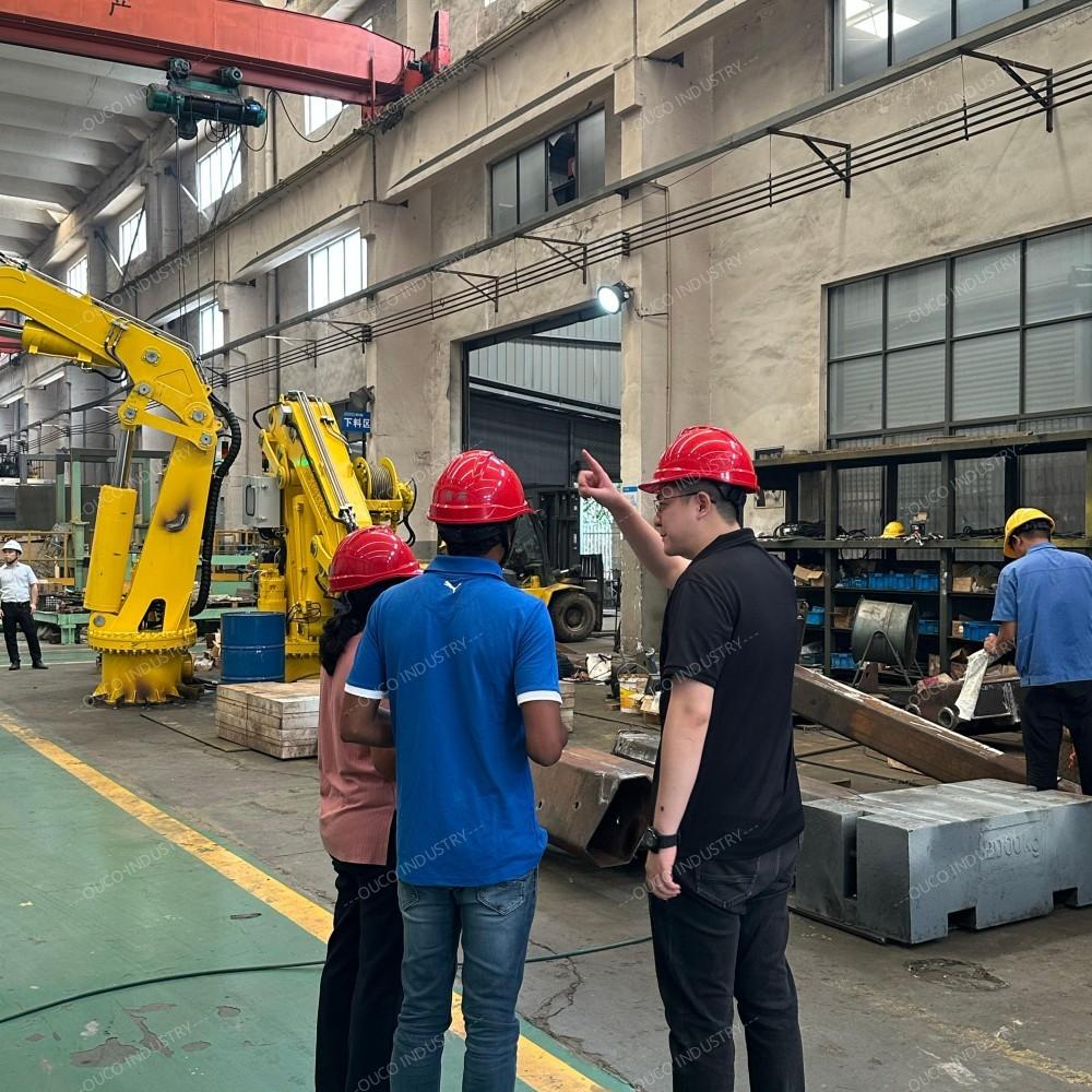 Client visiting factory