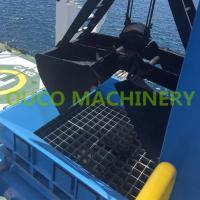 China Customized Rail Mounted Type De Dust Port Material Hopper for sale