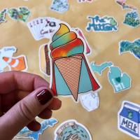 China Laptop Die Cut Vinyl Stickers Waterproof Adhesive PVC Printing Custom Logo for sale