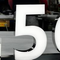 China Custom 3D LED Channel Letters Stainless Steel Edge Front-Lit Sign for Storefront Display for sale