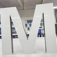 China Custom 3D Front-Lit Acrylic LED Letter Signs Metal Frame Illuminated Sign for Commercial Display for sale