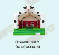 China Cow Inflatable Small Bouncy House For Childrens Playgound for sale