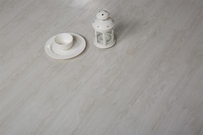 China Fire Resistance PVC Vinyl Plank Flooring Click System 4mm Thickness 0.3mm Wear Layer for sale