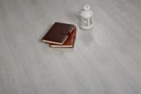 China Fire Resistance PVC Vinyl Plank Flooring Click System 4mm Thickness 0.3mm Wear Layer for sale