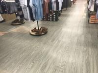 China Shopping Plaza Sheet Vinyl Flooring Wood Design 2mm Thickness Slip-Resistance for sale