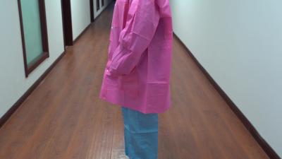 China Cheap Non-Woven Coat Disposable SMS Lab Jacket High Qulity Dental Clothes Purple Medical Coat for sale