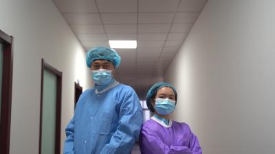 China S&J Disposable Lab Coats Hospital Uniforms Full Length Lab Jacket and Medical Gown for sale