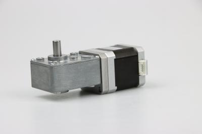 China Hybrid 1.8 Degree Nema 17 Worm Geared Step Motor 1.5A 5.5kg.cm 17:1 for Lab Automation for sale