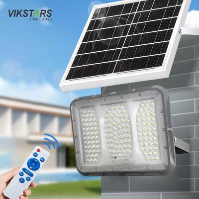 China Hot-sales 100W 200W 300W 400W Solar Flood Light with PC Lens Rural Outdoor Lighting IP65 Waterproof Solar Garden Lights for sale