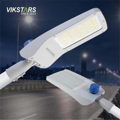 China Cobra LED Street Lights Newest Public Lamp 140lm/w With 5 Years Warranty Main City Road Lighting for sale