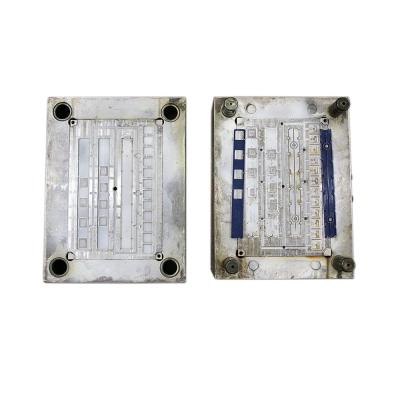China Automotive Injection Mold for Plastic Parts Production ODM 6000 sq ft Tool Room for sale
