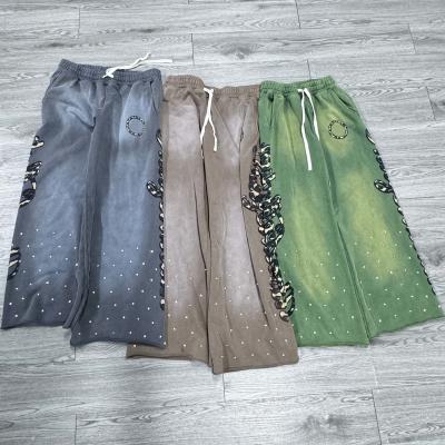 China Custom Acid Wash Leopard Print Sweat Pants for Men Manufacturer Wide Leg Baggy Casual Rhinestone Cotton Outdoor Men's Sweatpants for sale