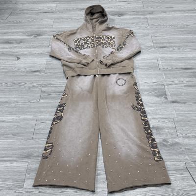 China High Quality Vintage Acid Wash Leopard Streetwear Tracksuit Custom Distressed Sweatsuit Rhinestone Sweatpants and Hoodie Sets for sale