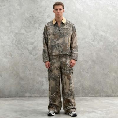 China Wholesale Custom Camoflouge Streetwear Men'S Tracksuit Heavyweight Carpenter Camo Clothing Zipper Jacket and Cargo Pants Set for sale
