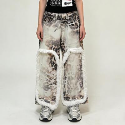 China Custom Leopard Street Wear Style Cargo Pants Vintage Graphic Dark Wash Exquisite Personalized Casual Denim Pearl Women's Jeans for sale