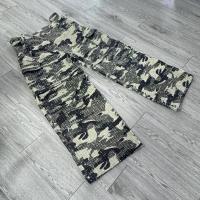 China Hot Sale Streetwear Plus Size Camo Baggy Mens Sweatpants Custom Ripped Outdoor Camouflage Canvas Stacked Sweat Cargo Pants for sale