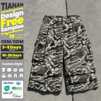 China OEM Custom Retro American Style Camo Fly Mid Rise Cropped Shorts Cotton Men's Women's Street Hip-Hop Multi-Pocket Loose Casual for sale