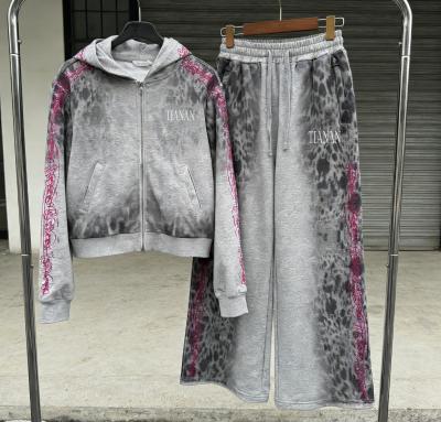 China Custom Streetwear Designer Leopard Print Tracksuit Cotton Vintage Acid Wash Outfits Sweatpants and Hoodie Sets Zip up Sweatsuit for sale