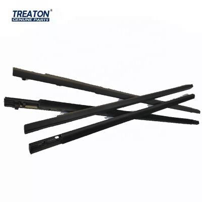 China Treaton Bady Parts 82210-1E000 82220-1E000 Window Moulding Weatherstrip Seal Belt for  Accent for sale