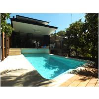 China Iridiscent Crystal Glass Mosaic for Swimming Pool Sheet Size 306x306MM Blue Color Family for sale
