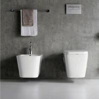 China Round Toilet Bowl Shape 730x425x810mm Glossy Glaze and Matte Black One Piece Toilet for sale