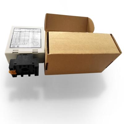 China Traffic Light Management Vehicle Loop Detector Environment Drifting Compensation 100-240VAC for sale
