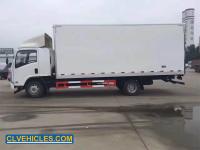 China 700P 190HP ISUZU Reefer Truck Commercial Refrigerated Trucks Air Suspension for sale
