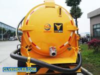 China 190 Hp ISUZU Sewage Suction Truck 8000L Sewage Vacuum Pump Truck for sale
