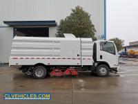 China 190hp ELF ISUZU Road Sweeper Truck 2300L 5000L Garbage Collection for sale