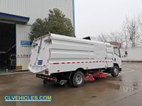 China 190hp ELF ISUZU Road Sweeper Truck 2300L 5000L Garbage Collection for sale