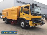 China ISUZU FTR 205hp Truck Mounted Street Sweeper 4000L Water Tank 8000L Waste Tank for sale