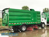 China ISUZU N Series Truck Road Sweeper 2500L Water Tank And 5000L Garbage Tank for sale