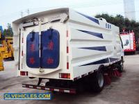 China Light Duty ISUZU Road Sweeper Truck 130hp clw Street Cleaning Truck for sale