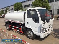China 100P 98hp ISUZU Water Truck Mobile Water Tanker Light Duty 4000 Liters for sale