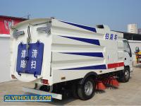 China ISUZU N Series Road Vacuum Cleaner Truck 4x2 130hp 6cbm Electronic Control for sale