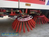 China ISUZU N Series Road Vacuum Cleaner Truck 4x2 130hp 6cbm Electronic Control for sale