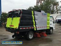 China 130hp 7cbm ISUZU Road Sweeper Truck Water Jetting 15000L 6900mm*220mm0*2670mm for sale